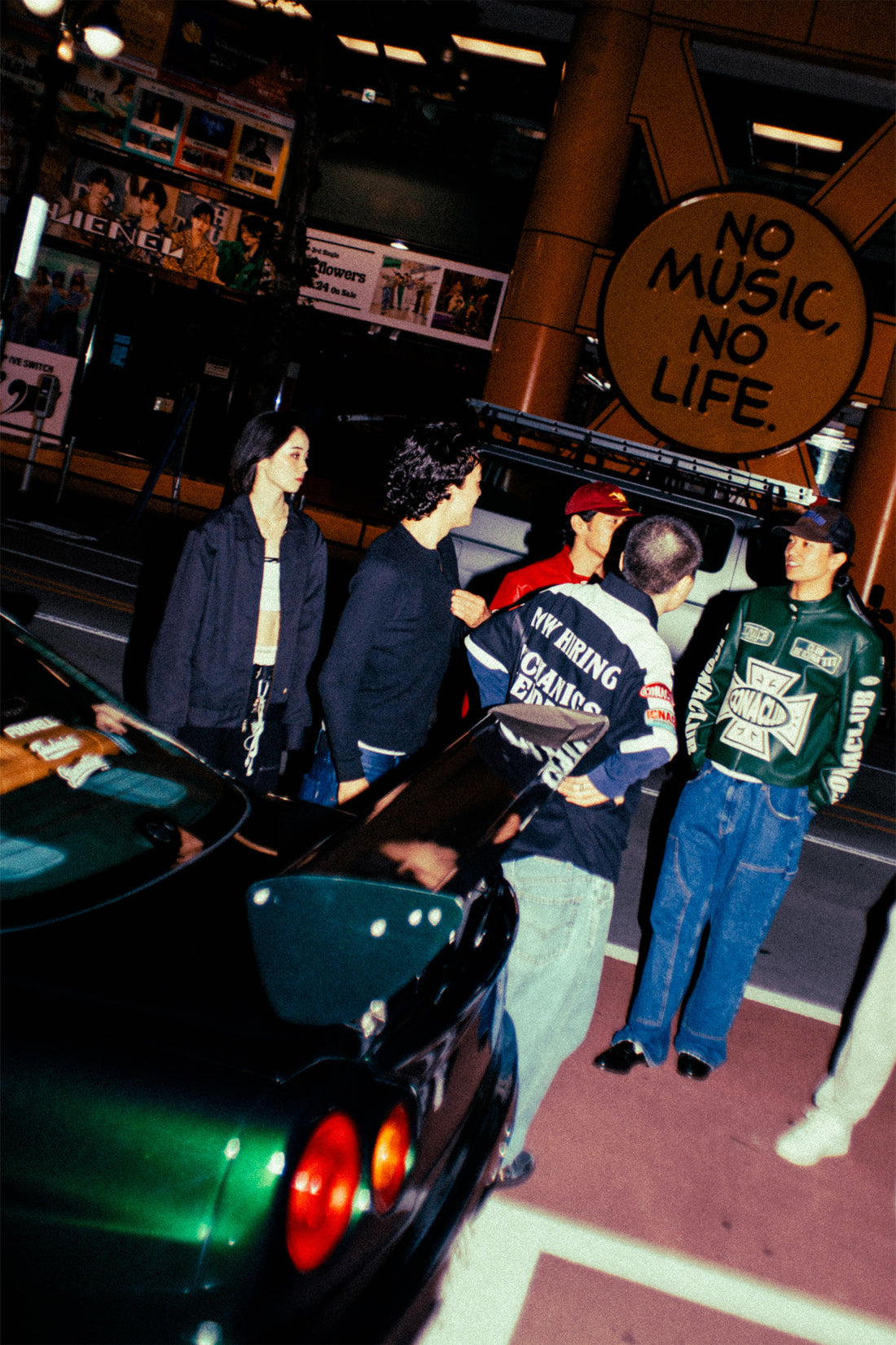 Lookbook - Iconaclub